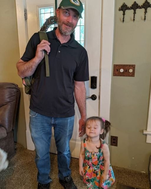 OUR DAUGHTER WAITS BY THE DOOR FOR HER DAD EVERY DAY—AND TODAY SHE ...